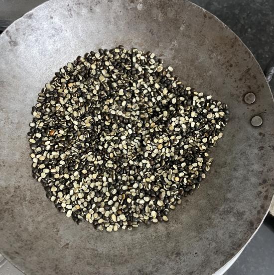 Chainsoo – Urad Dal Pahadi Style | Hungry Tired Sleepy