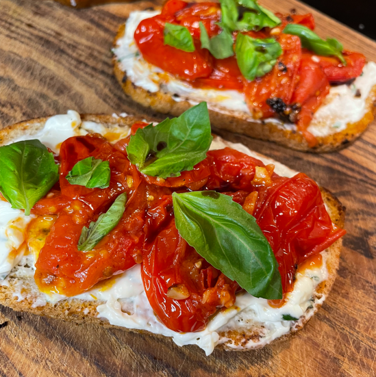 Creamy Roasted Tomato Toast | Hungry Tired Sleepy